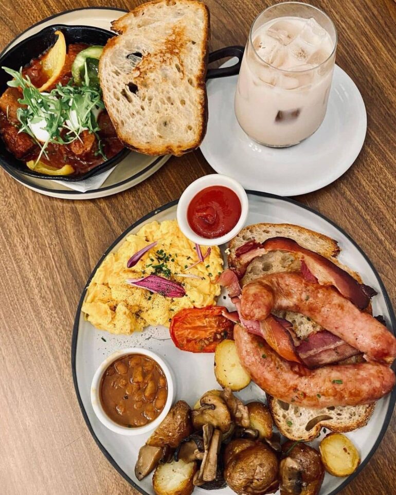 14 Best Brunch in Vancouver & What To Order (2024)