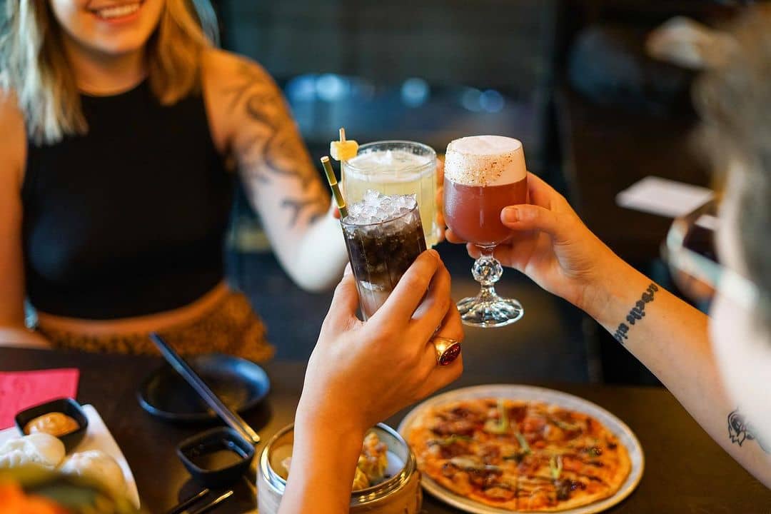 19 Best Downtown Vancouver Bars, Cocktail Lounges & Drink Spots In 2024