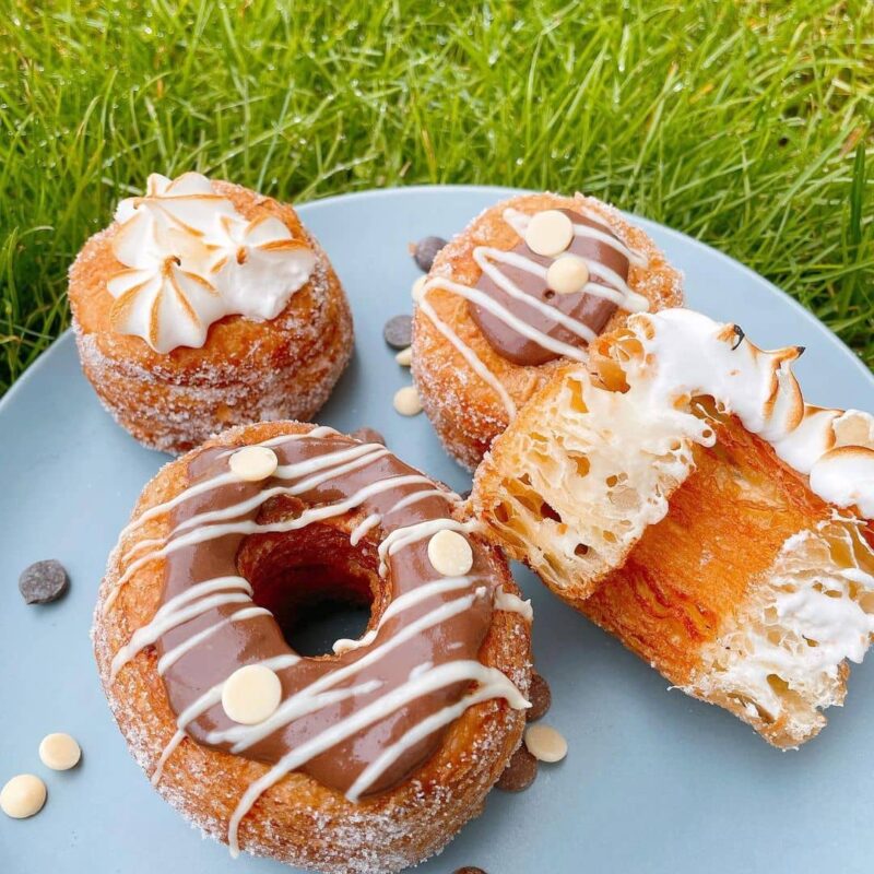 10 Best Donut Spots In Vancouver You Gotta Try In 2024 (+ What To Order)