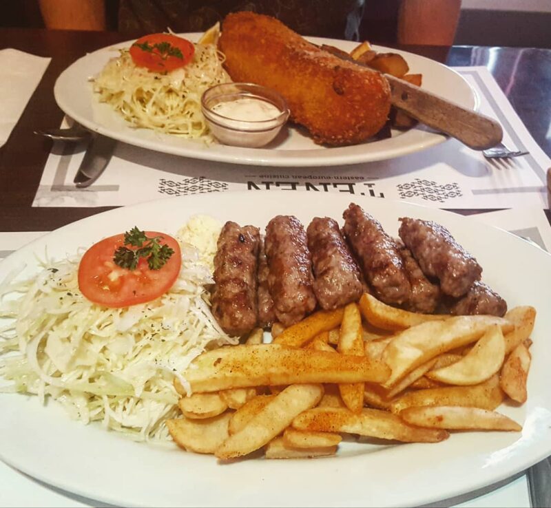 22 Best Burnaby Restaurants You Got To Try (+ what to order)