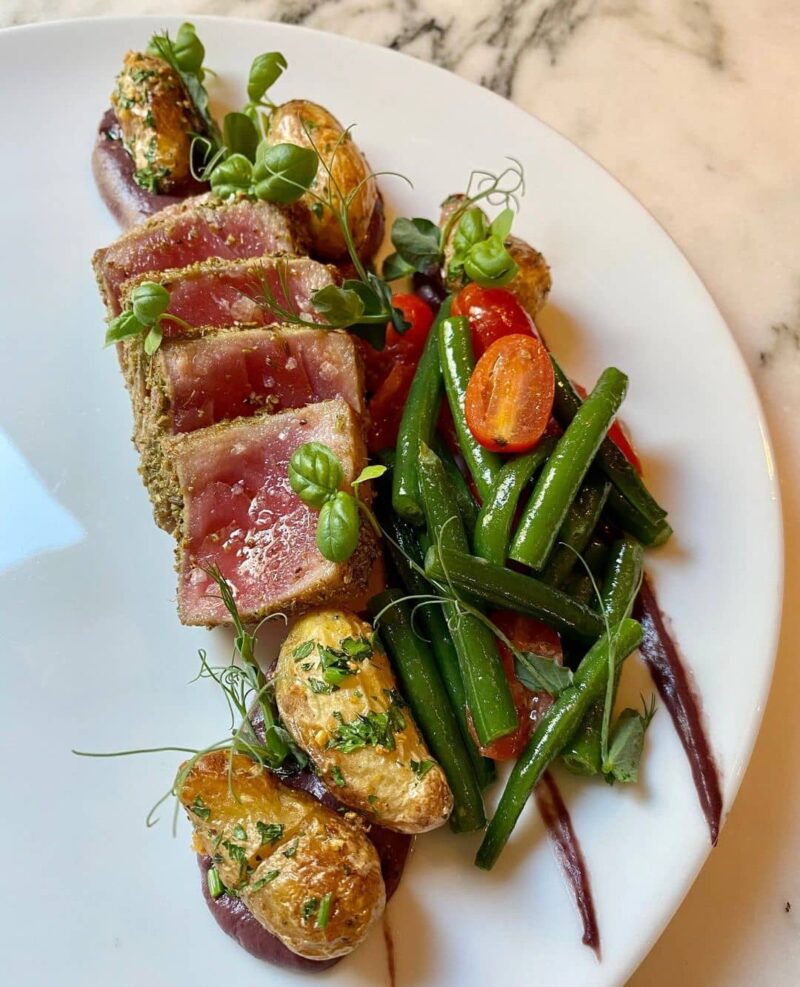 15 Best Restaurants in Calgary You Shouldn't Miss Out On