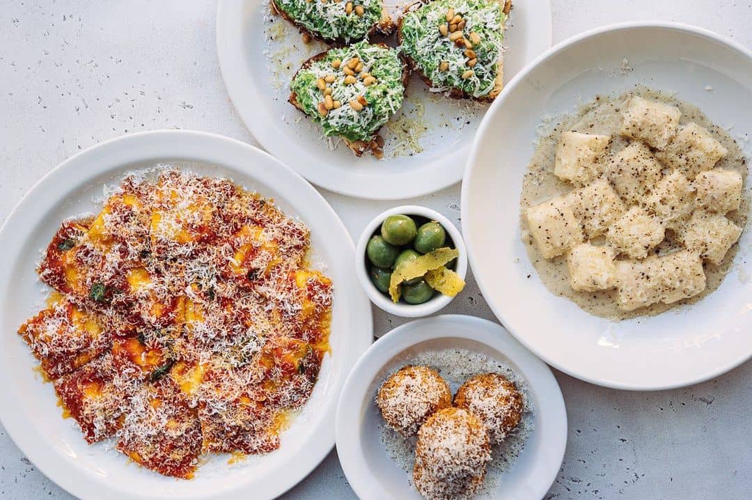 12 Best Restaurants in Edmonton To Dine At This Year