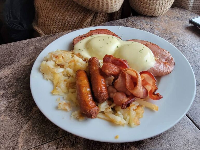 10 Best Brunch Restaurants In Edmonton For A Hearty Meal (+ what to order)