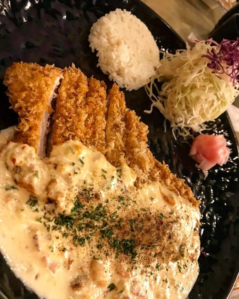 13 Best Mississauga Restaurants To Dine At (+ what to order)