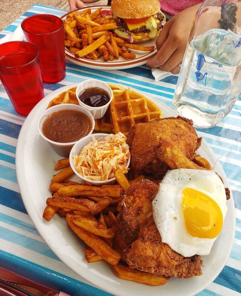 13 Best Brunch Restaurants In Ottawa For A Hearty Meal