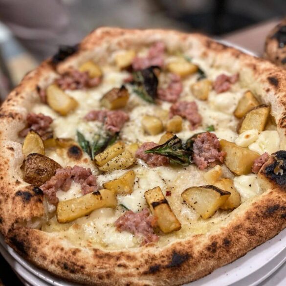 15 Absolute Best Toronto Restaurants To Dine At