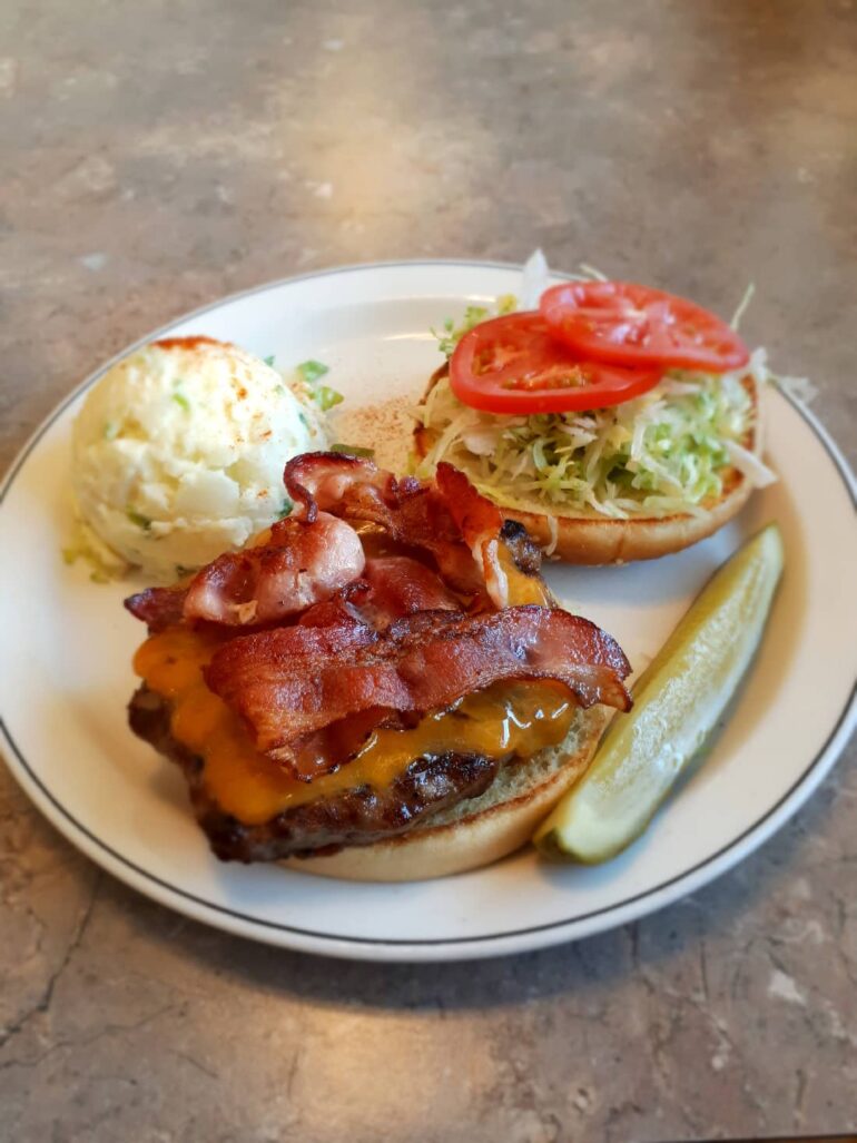 10 Best Restaurants In Hope BC To Eat At In 2024 (+ What to order)