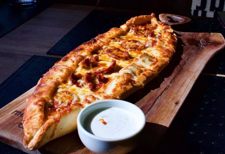 13 Best Waterloo Restaurants To Eat At In 2024 (+ What To Order)