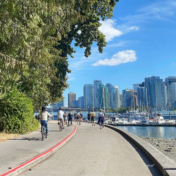 Stanley Park Seawall | Things to See and Do | Vancouver Food Blog