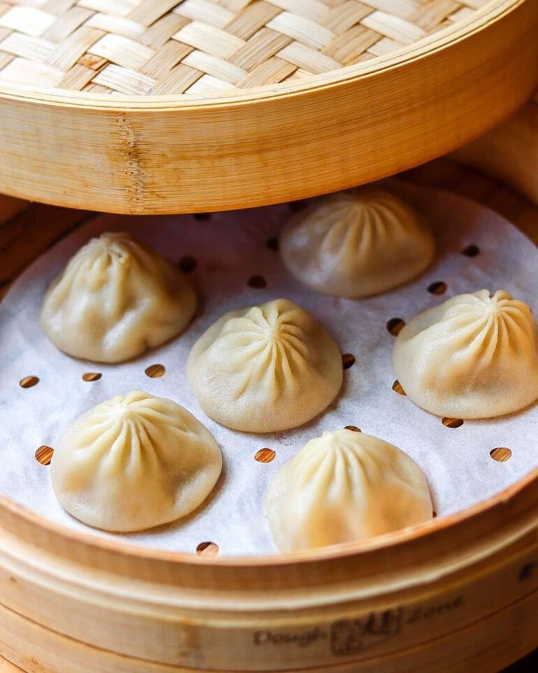 12 Best Bellevue Restaurants & What To Order (2023)