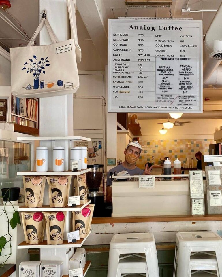12 Best Coffee Shops In Seattle & What To Order (2024)