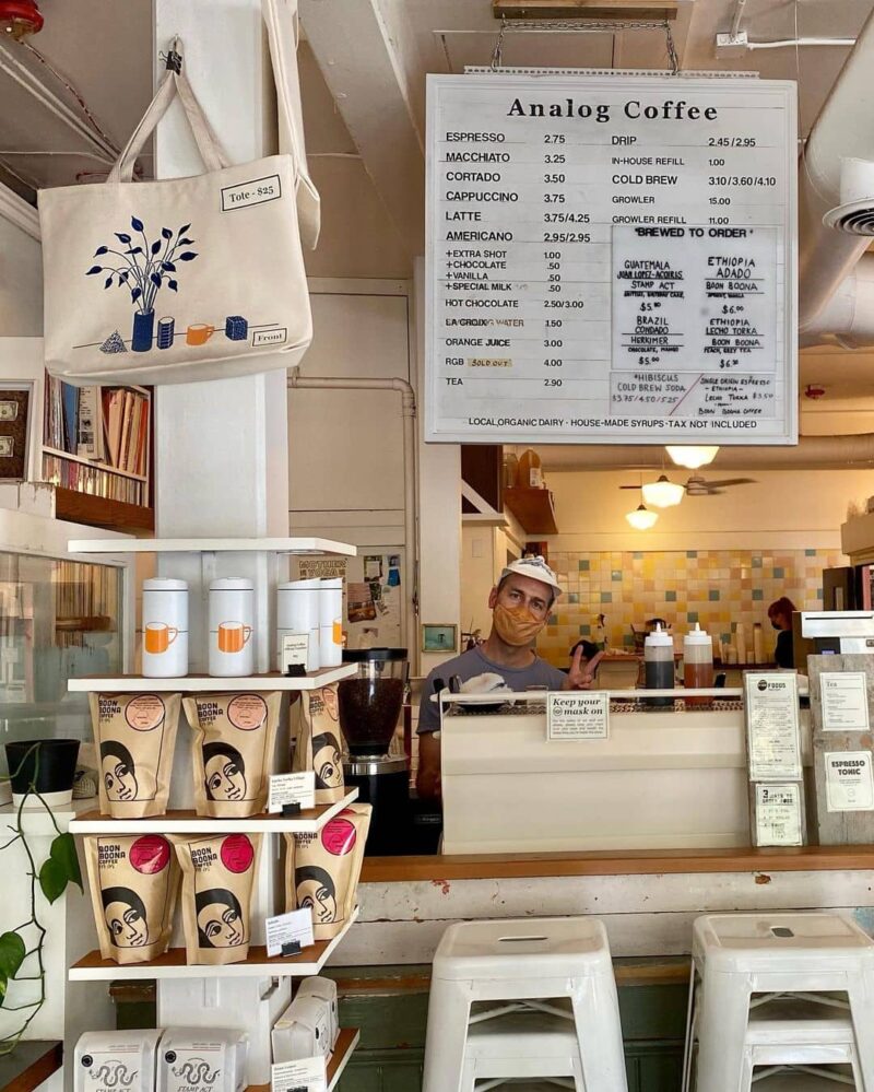 12 Best Coffee Shops In Seattle & What To Order (2024)