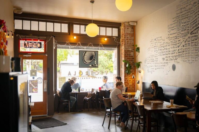 12 Best Coffee Shops In Seattle & What To Order (2024)