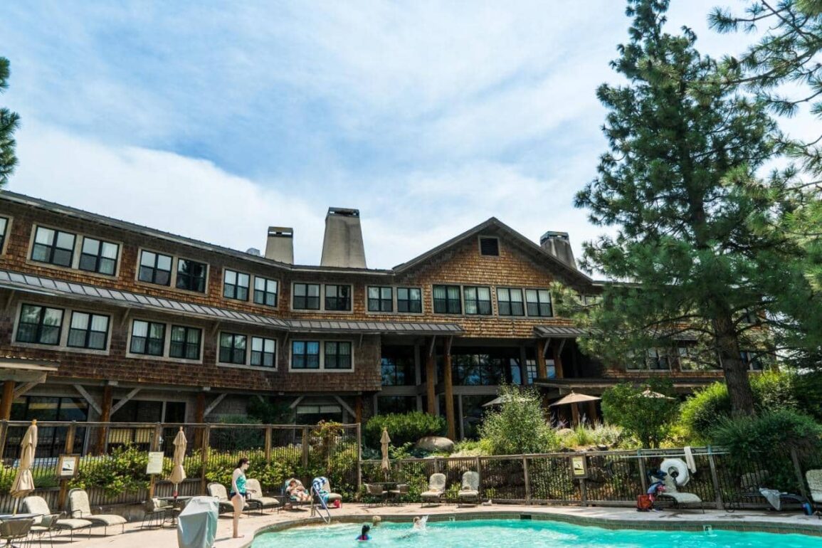 9 Best Resorts In Washington State For A Relaxing & Fun Getaway