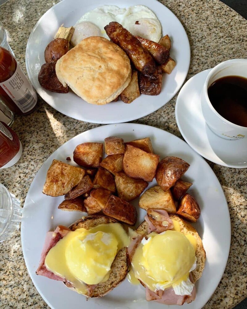 12 Best Seattle Brunch Spots & What To Order (2024)