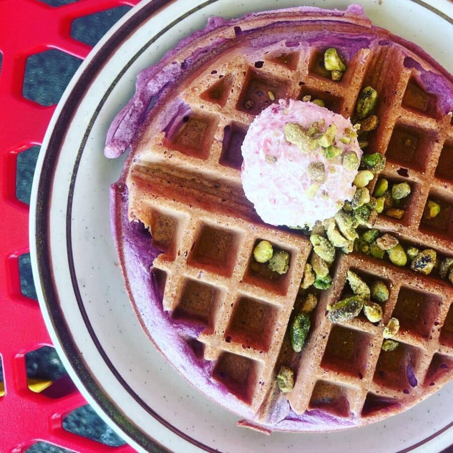 10 Best Seattle Brunch Spots & What To Order (2024)