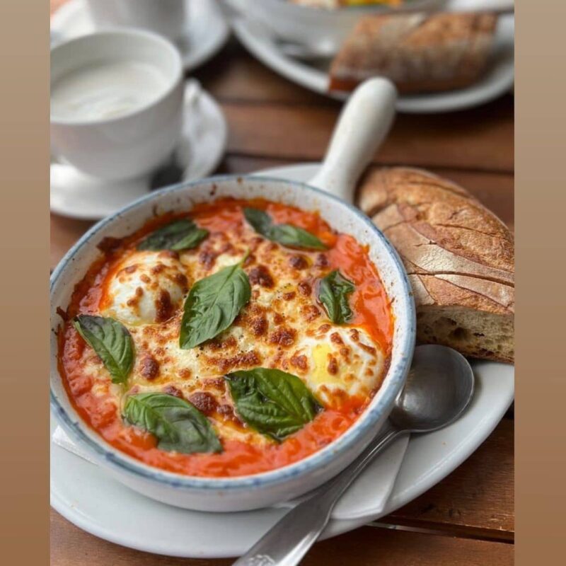 10 Best Seattle Brunch Spots & What To Order (2024)