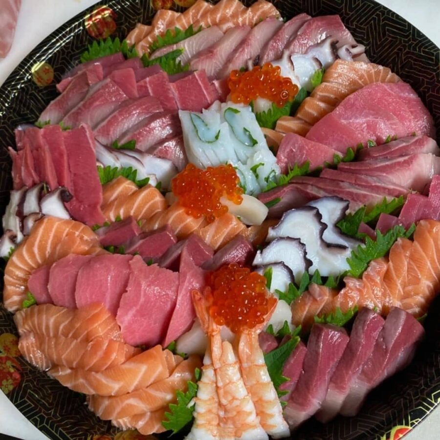 13 Best Seafood Restaurants In Seattle & What To Order (2024)