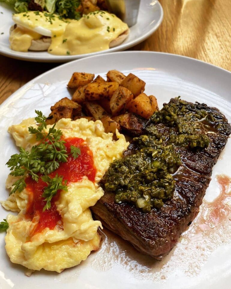 11 Best Bottomless Brunch NYC Spots To Eat At In 2024 (+ What To Order)