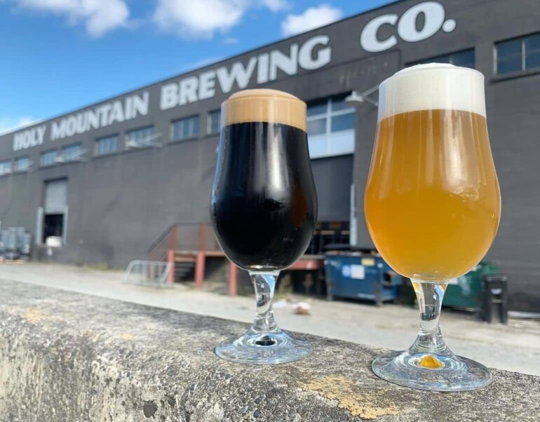 12 Best Breweries In Seattle For A Drink (+ What To Order)