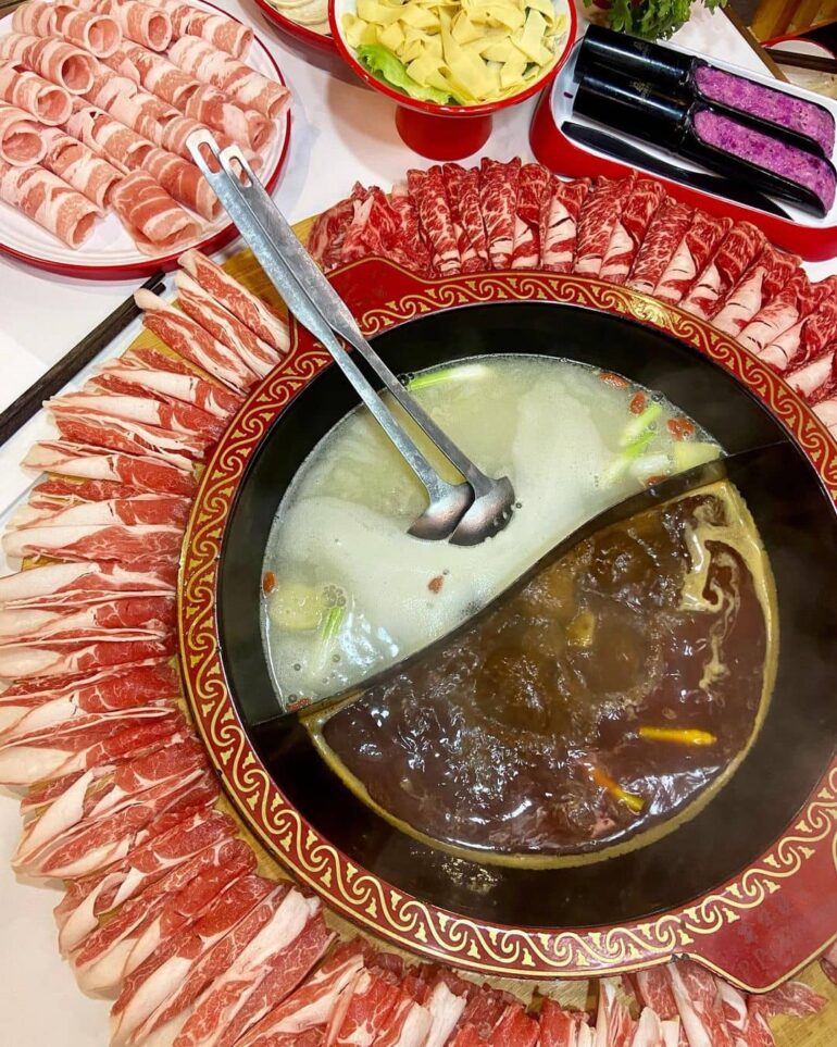 7 Best Hot Pot Restaurants In Seattle For A Warm Meal (+ What To Order)