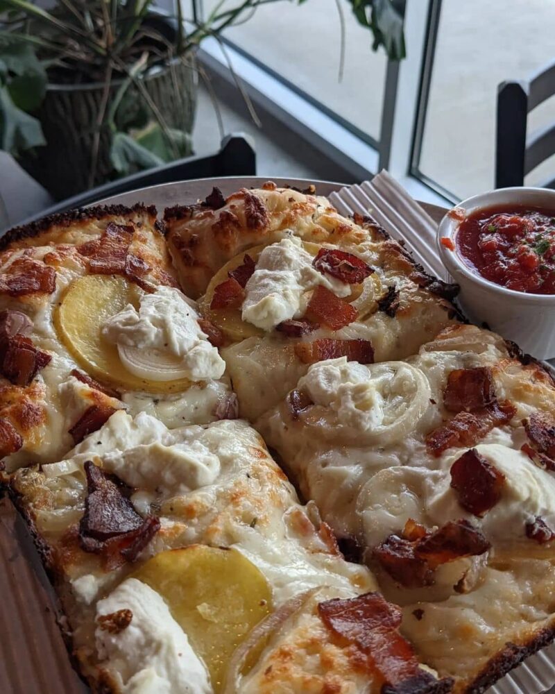 11 Best Pizza Spots In Portland & What To Order (2024)