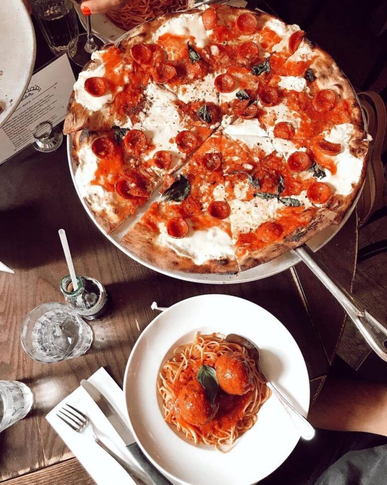 12 Best Dumbo Restaurants In NYC To Eat At In 2024 (+ What To Order)