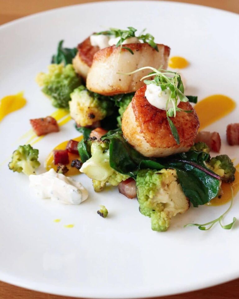 12 Best Edmonds Restaurants & What To Order (2024)