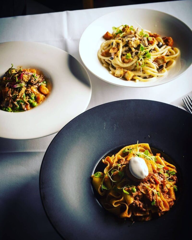 12 Best Kosher Restaurants In NYC To Eat At In 2024 (+ What To Order)