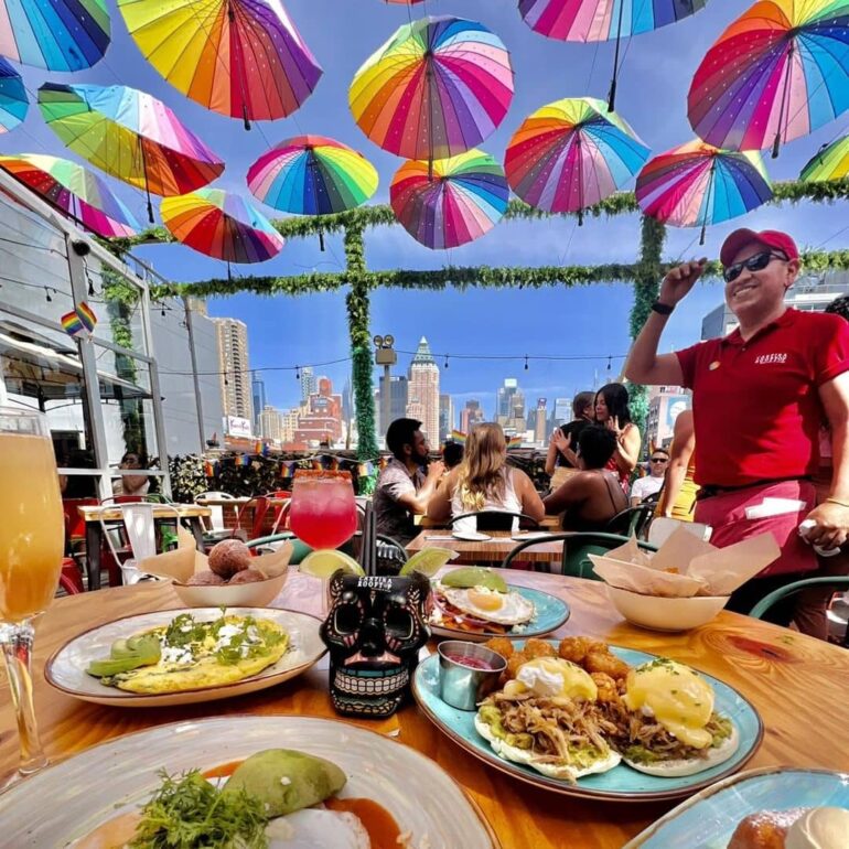 13 Best Rooftop Brunch Spots In NYC + What To Order (2024)