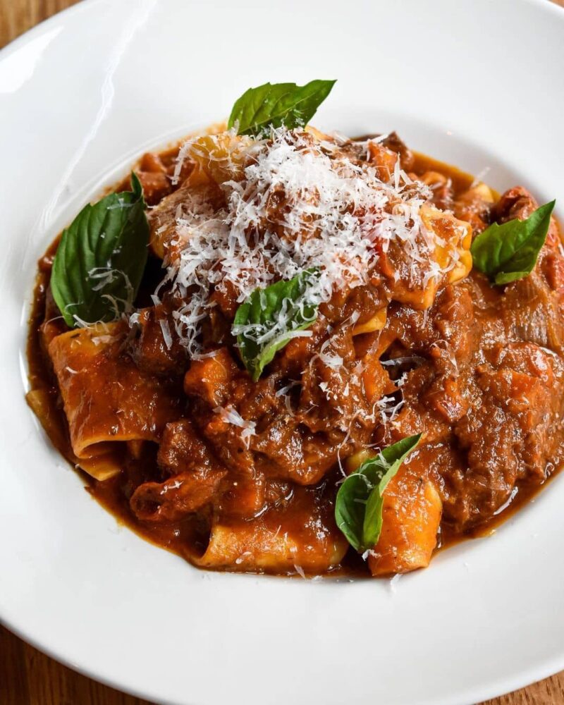 12 Best River North Restaurants To Eat At In 2024 (+ What To Order)