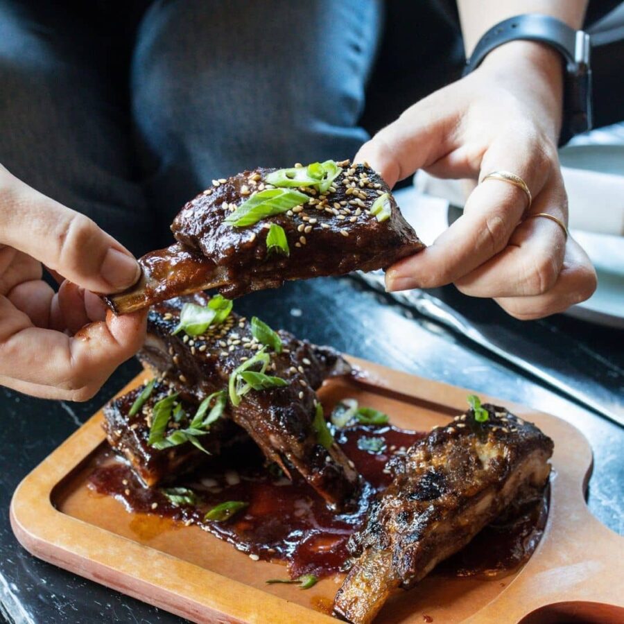 13 Best West Loop Restaurants To Eat At In 2024 (+ What To Order)