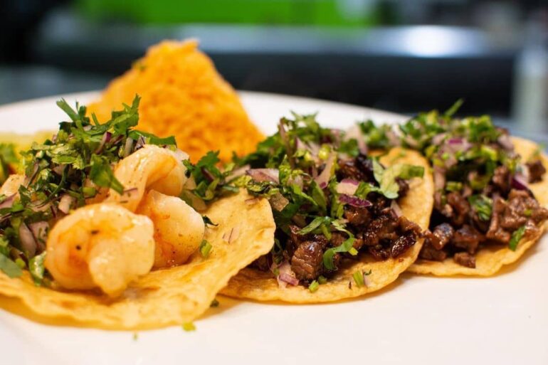 12 Best Mexican Restaurants In Chicago To Eat At In 2024 (+ What To Order)