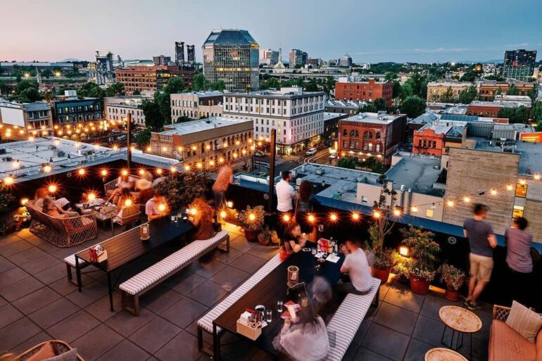 10 Best Rooftop Bars In Portland & What To Order (2024)