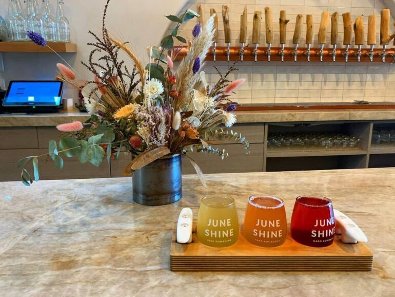 10 Best Bars In Santa Monica To Drink At In 2024 (+ What To Order)