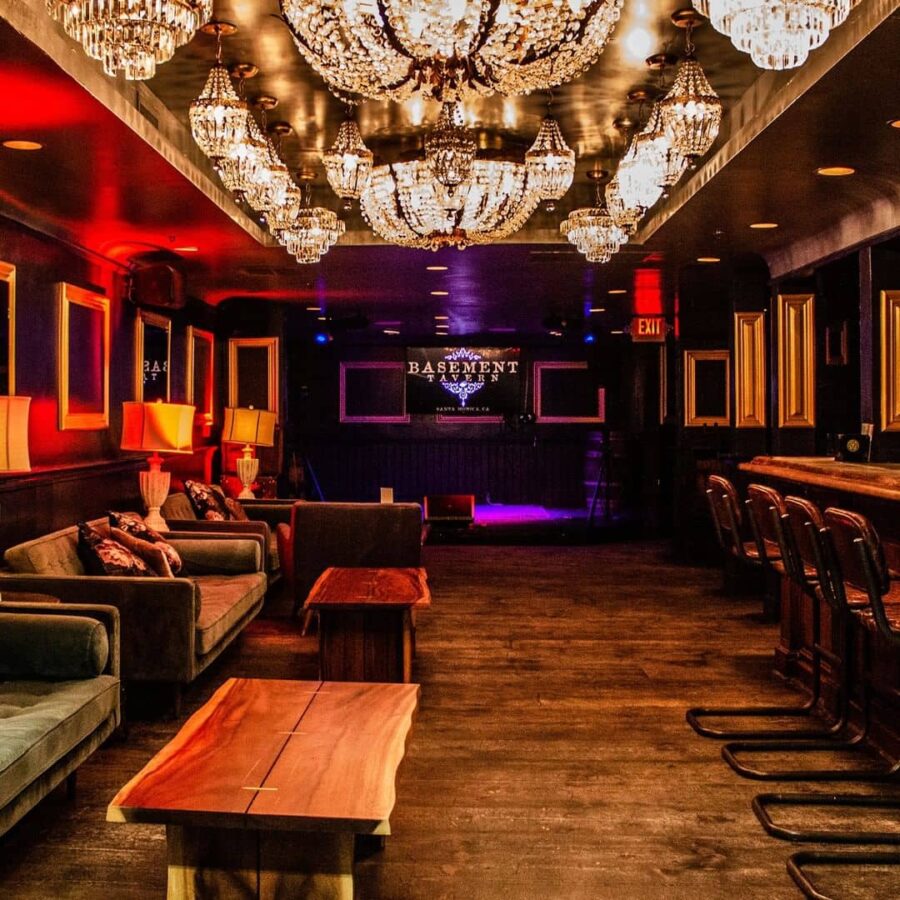 10 Best Bars In Santa Monica To Drink At In 2024 (+ What To Order)