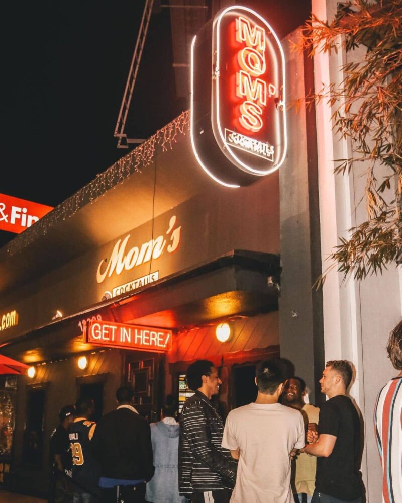 10 Best Bars In Santa Monica To Drink At In 2024 (+ What To Order)