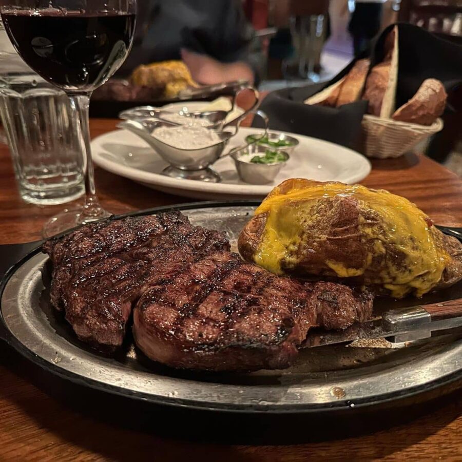 12 Best Steakhouses In Los Angeles To Eat At In 2024 (+ What To Order)