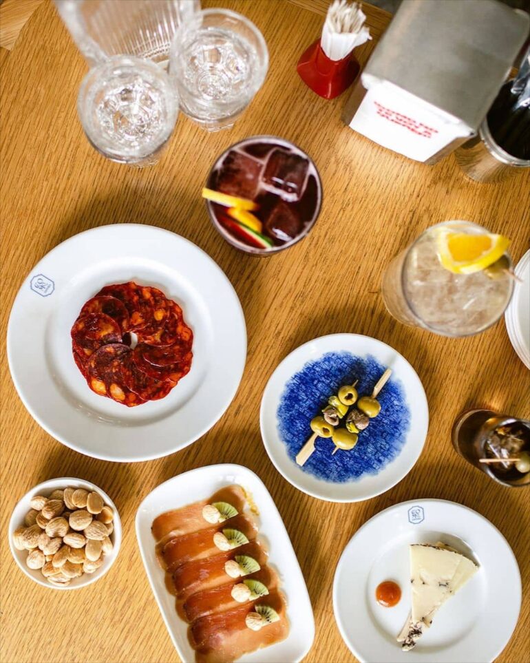 15 Best Main Street Restaurant Patios To Enjoy In 2023 On A Sunny Day ...