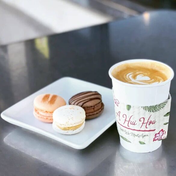 10 Best Coffee In Maui To Hit Up In 2023 (+ What To Order)