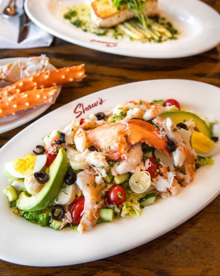 17 Best Seafood Restaurants In Chicago To Eat At In 2024 (+ What To Order)