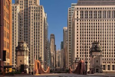 9 Best Chicago Architecture Tours To Explore (TOP RATED)