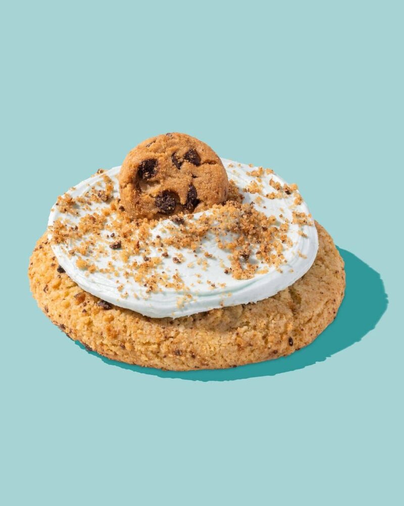 Famous Cookie & Dessert Brand 'Crumbl Cookies' Set To Open First BC ...