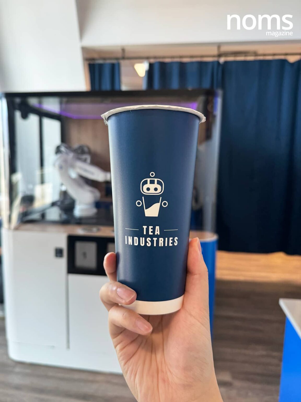 Metro Vancouver's First Robot Bubble Tea Shop Soft Opens In Richmond ...