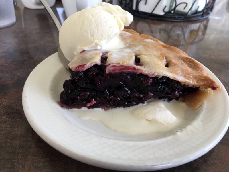 10+ Must-Try Canadian Desserts Everyone Gotta Try Once