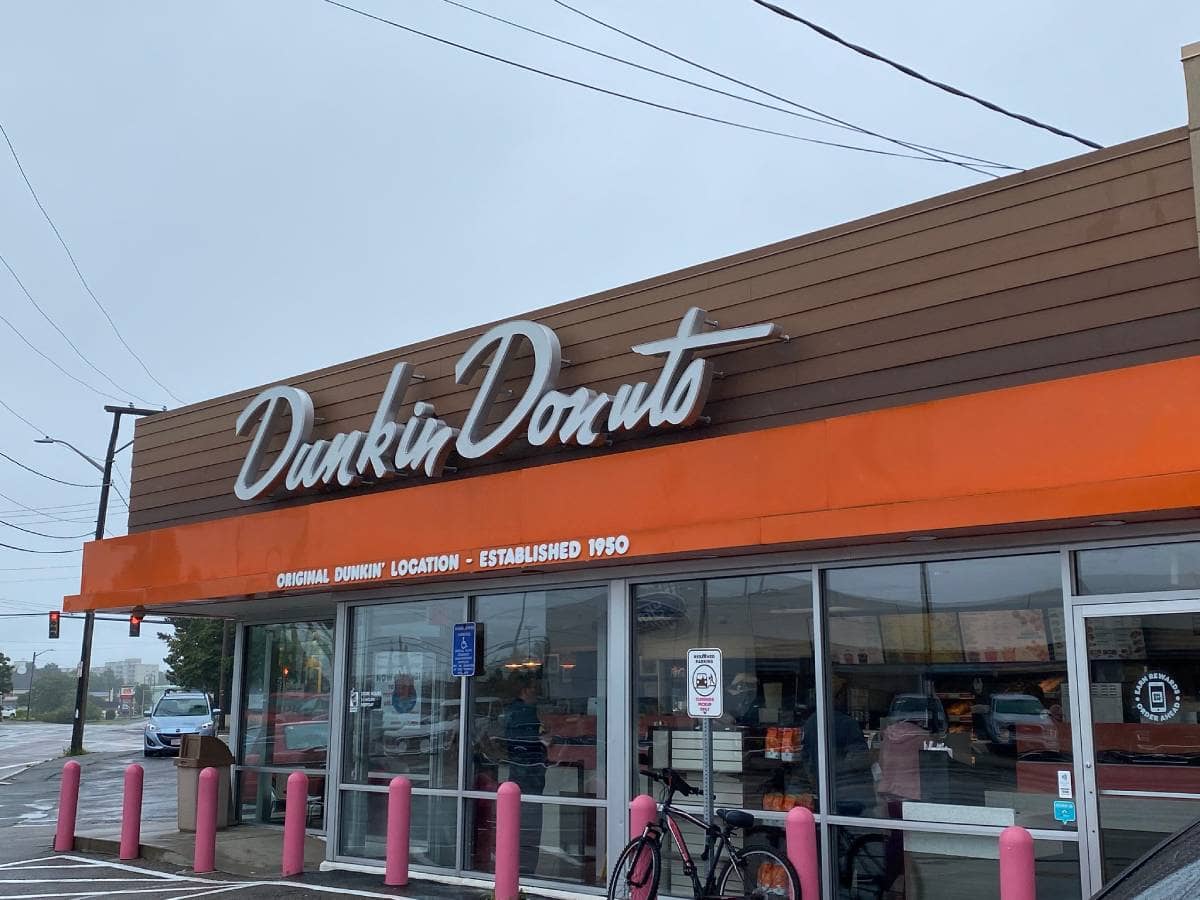 14 Weird Facts About Dunkin' Donuts That Will Blow Your Mind