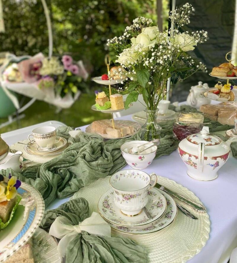 15 Strangely Interesting Facts About Tea That Will Totally Brew Your Mind