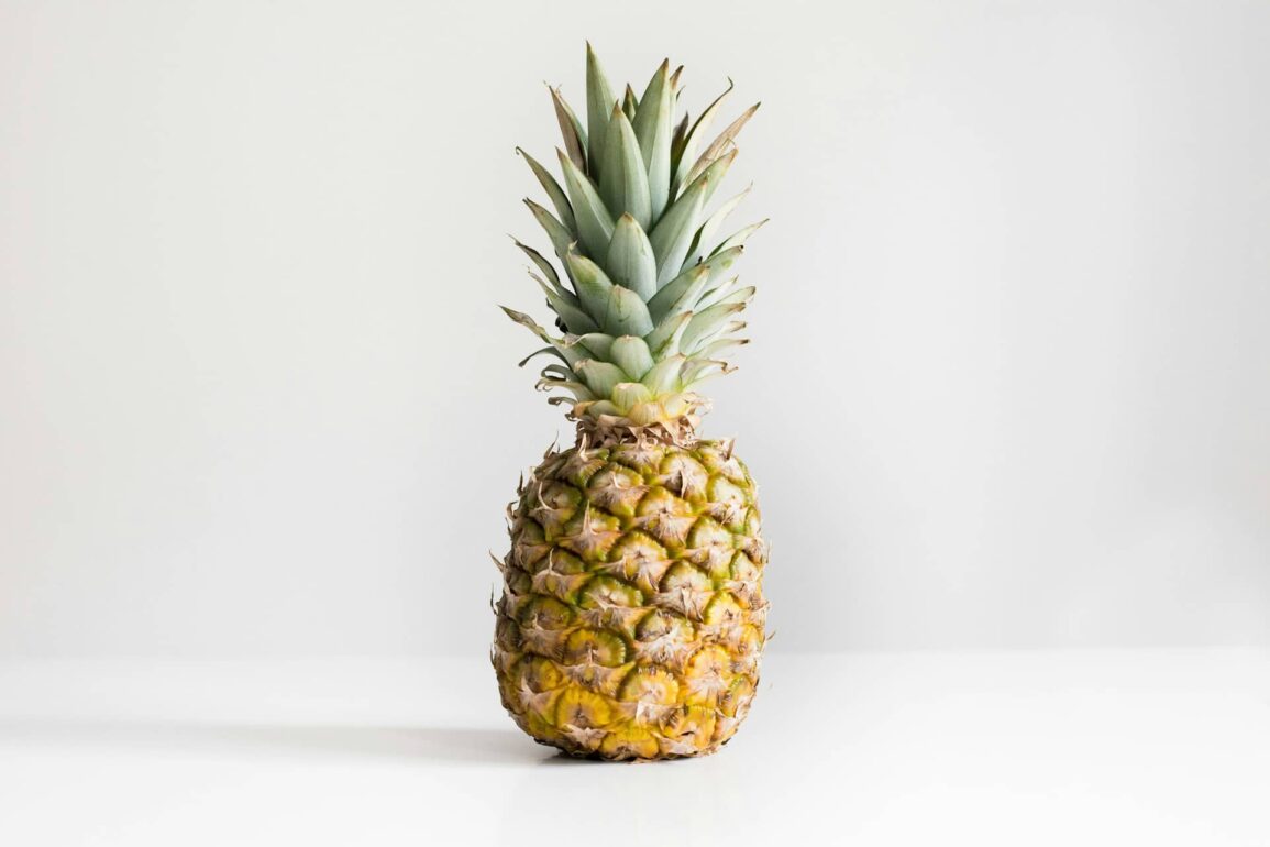 15 Weird Pineapple Facts So Juicy They’ll Make You Pine for More