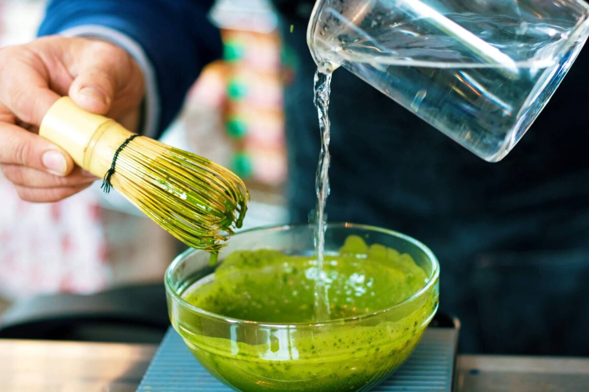 15 Strangely Interesting Facts About Tea That Will Totally Brew Your Mind