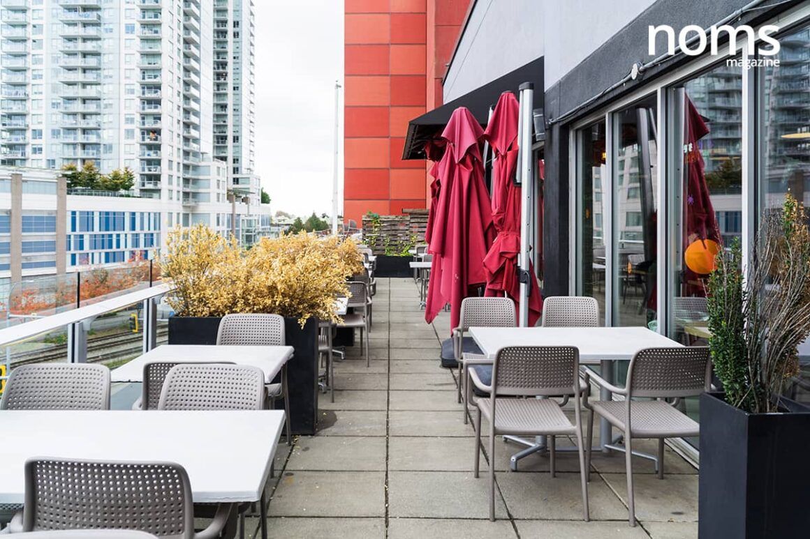 Big Way Hot Pot Soft Opens MASSIVE 100+ Seat New Westminster Location